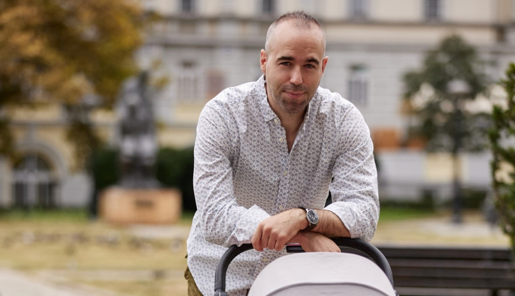 Pavle Jerinić za HELLO! otkriva kako je izgledao prvi susret sa ćerkom Zorom || Hello Magazin!